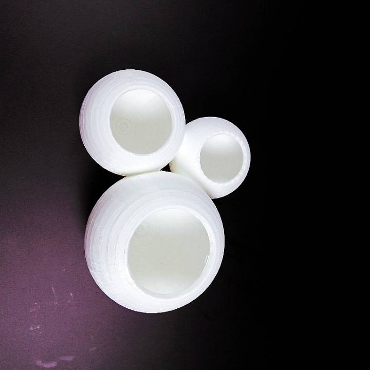 3D Printable TinkerCAD Sphere Vases by Ian Scheele