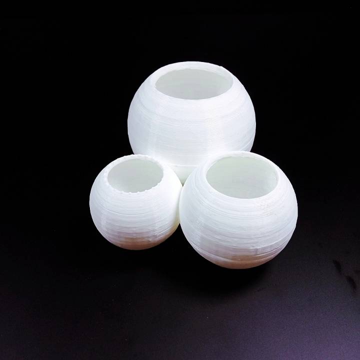 3D Printable TinkerCAD Sphere Vases by Ian Scheele