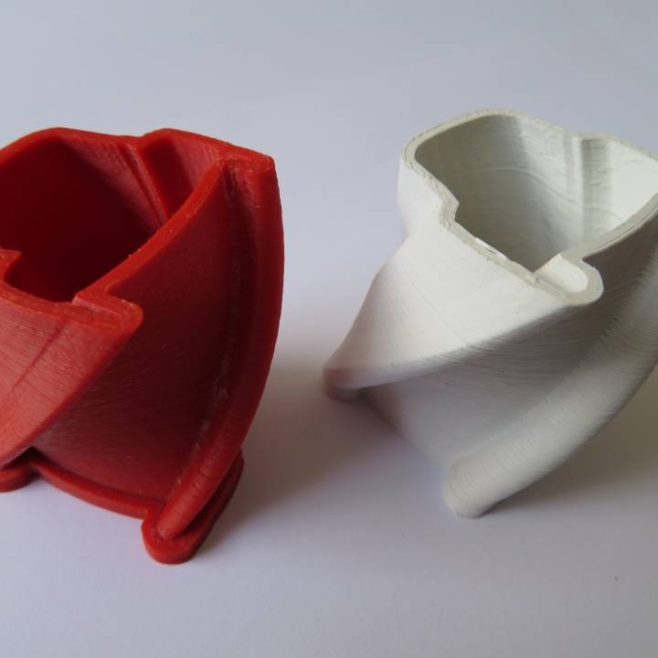 3D Printable Twist container beatle by EL3D