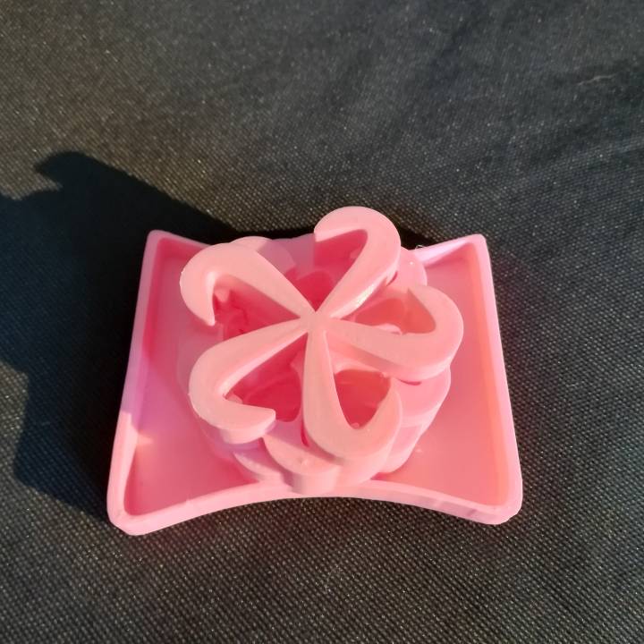 3D Printable tinkercad_flower_pot by Steffen Quievreux