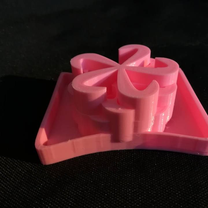 3D Printable tinkercad_flower_pot by Steffen Quievreux