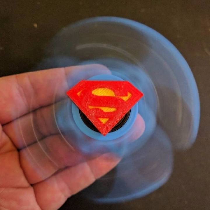 3D Printable Superman Spinner by Jonni...