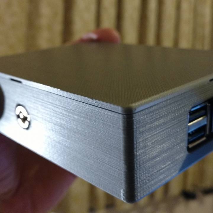 3D Printable Case for a raspberry pi and Yosoo touch screen by Luke Pettit