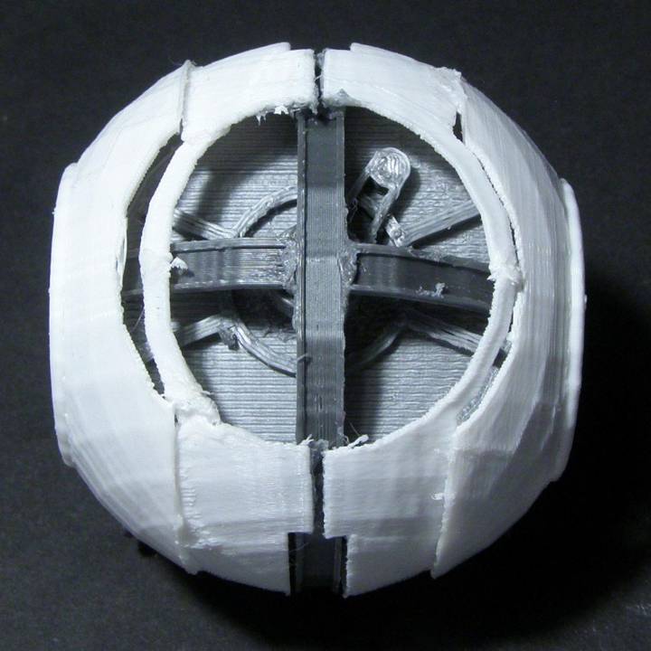 3D Printable Portal core by Rowan Reid