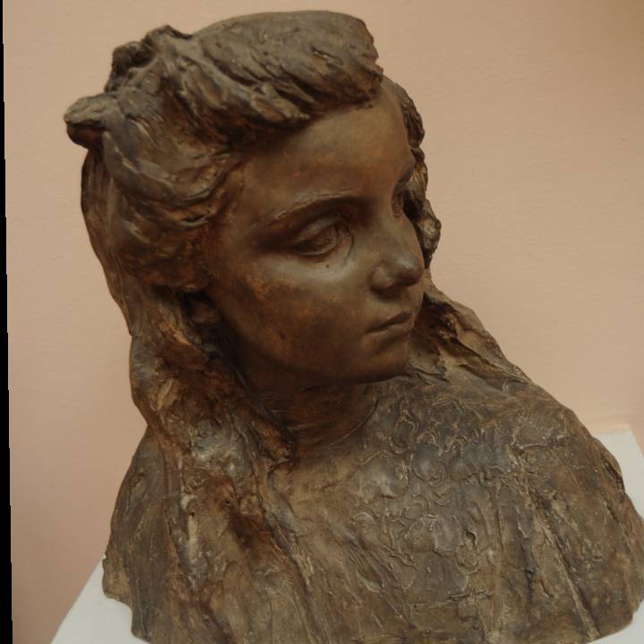 3D Printable Little Girl from the Simon Family by Scan The World