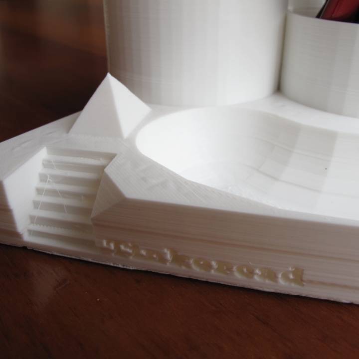 3D Printable Fingerboard ramp AND Pen tray in one _ @BQ_3d by Marco