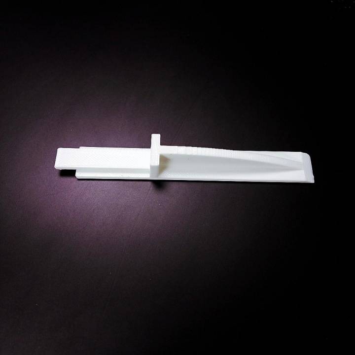 3D Printable Lasko 20 inch box fan foot by Dresden Limpach