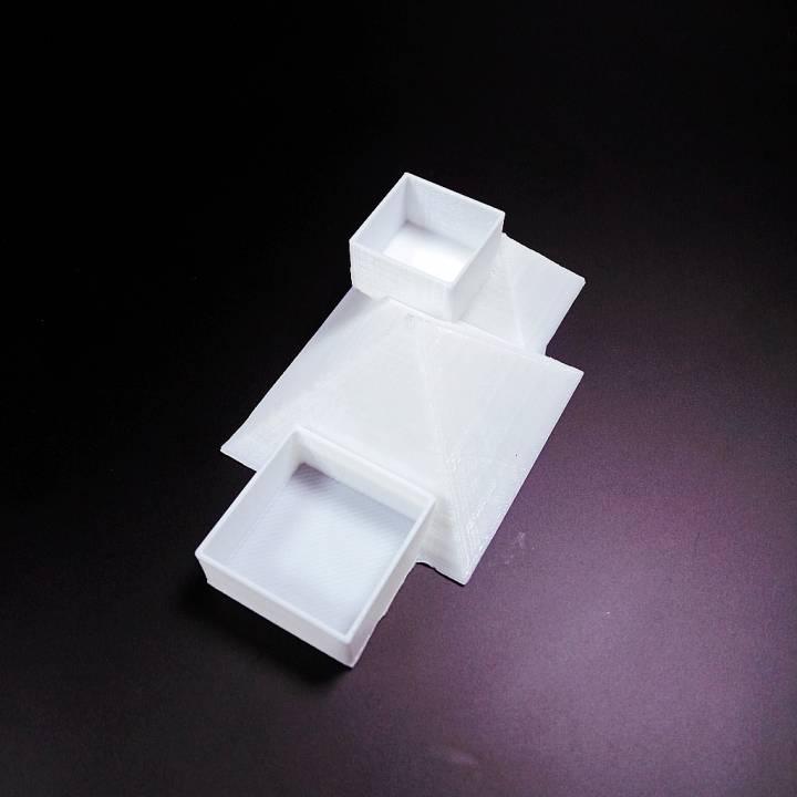 3D Printable Pyramid Pot by Antunes