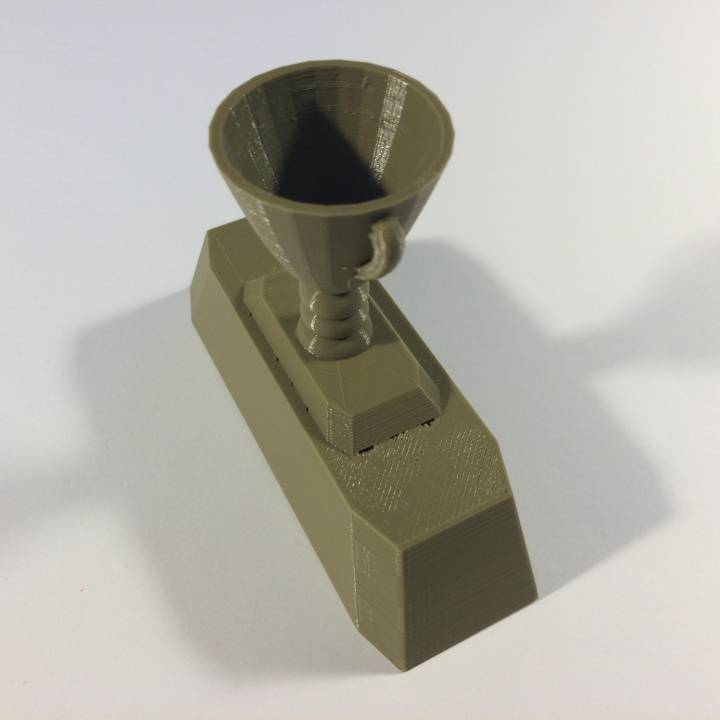 3D Printable Simple Trophy by Mateus Inssa