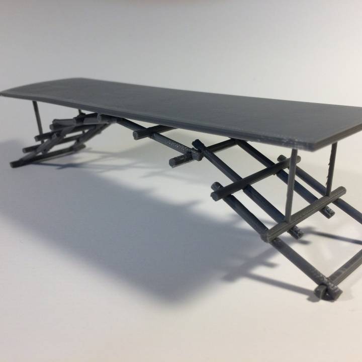 3D Printable Self-Supporting Table by Antunes