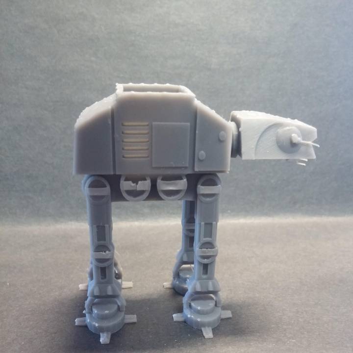 3D Printable AT-AT Pot by Diego Cano Gómez