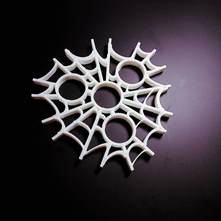 3D Printable Spider Web Fidget Spinner for MyMiniFactory Contest by ...