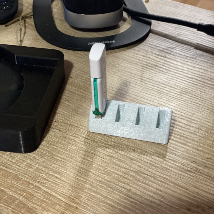 3D Print of USB Holder by johnnymast