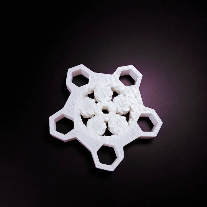 3D Printable Copy of Nox's custom hybrid spinner by Noxmortis Kingston