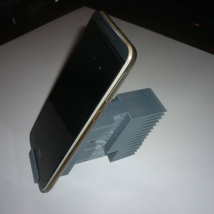 3D Printable F1 Logo Phone Stand by Firas Helou