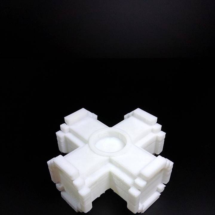 3D Printable 8-bit Mario Pipe Spinner by Jake Gollub