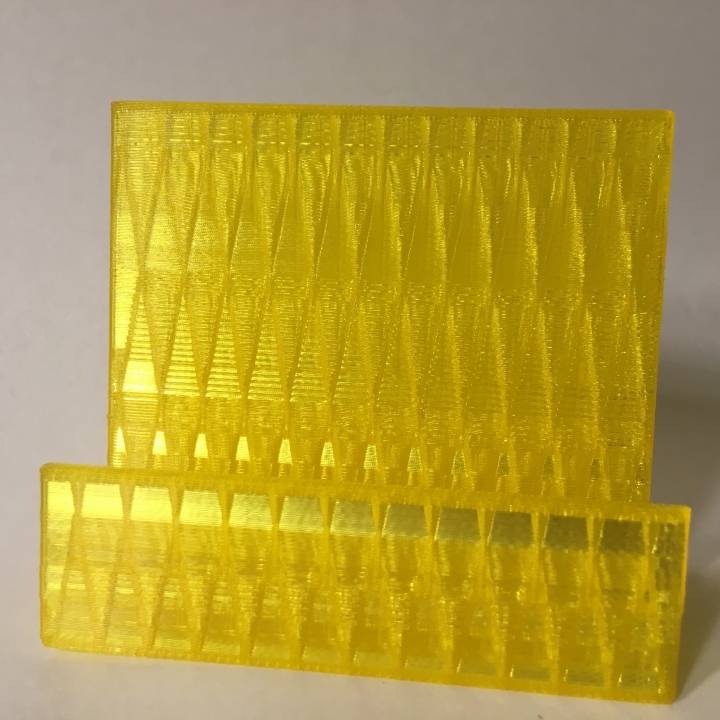 3D Printable Picture Stand by Beckham Ytterdahl