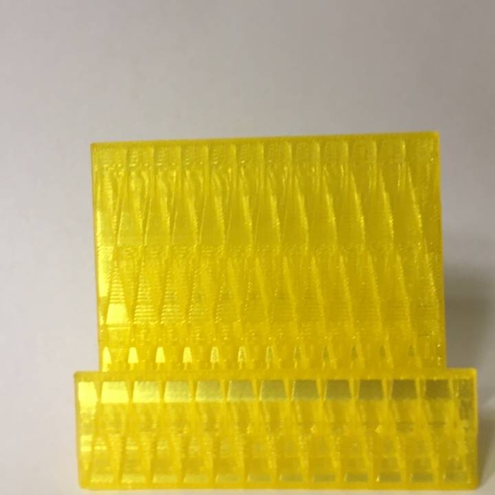 3D Printable Picture Stand by Beckham Ytterdahl