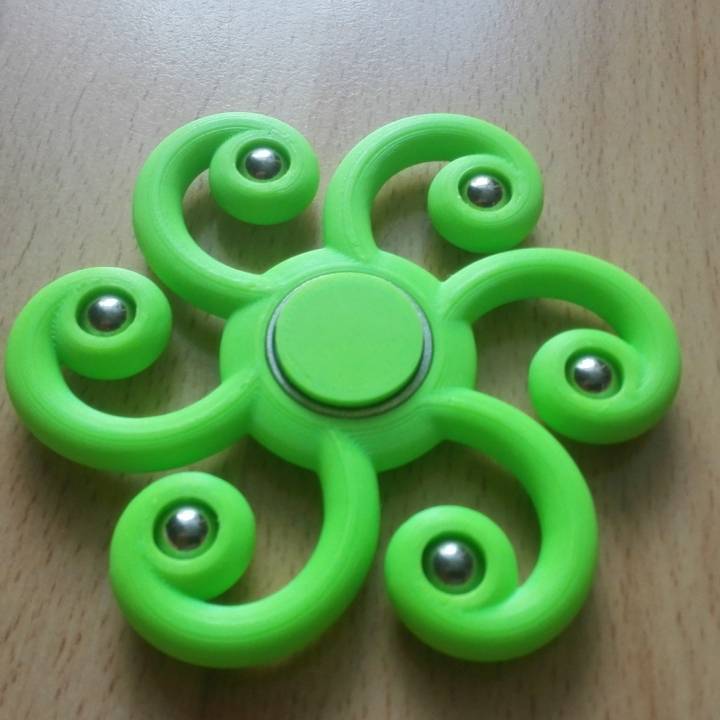 3D Printable Spinner Waves by Karel Benes