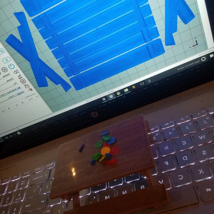 3D Printable picnic table by Reagan boyd