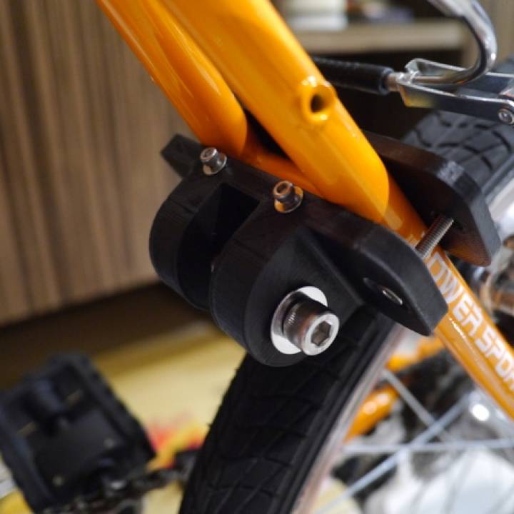 3D Printable Friction Drive E-Bike by Macaca