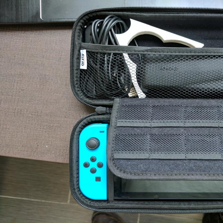 3D Printable Nintendo Switch Print-in-Place Charging Stand by Mike Thompson