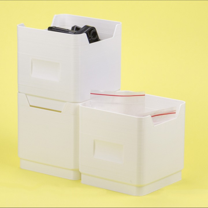 3D Printable Stacking Box by Anton Månsson