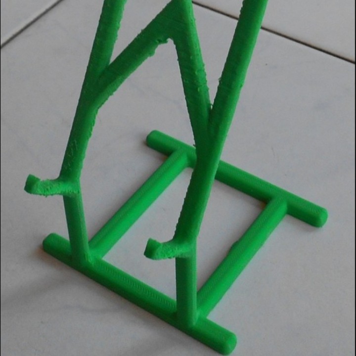 3D Printable Phone Holder by Yuval Dascalu