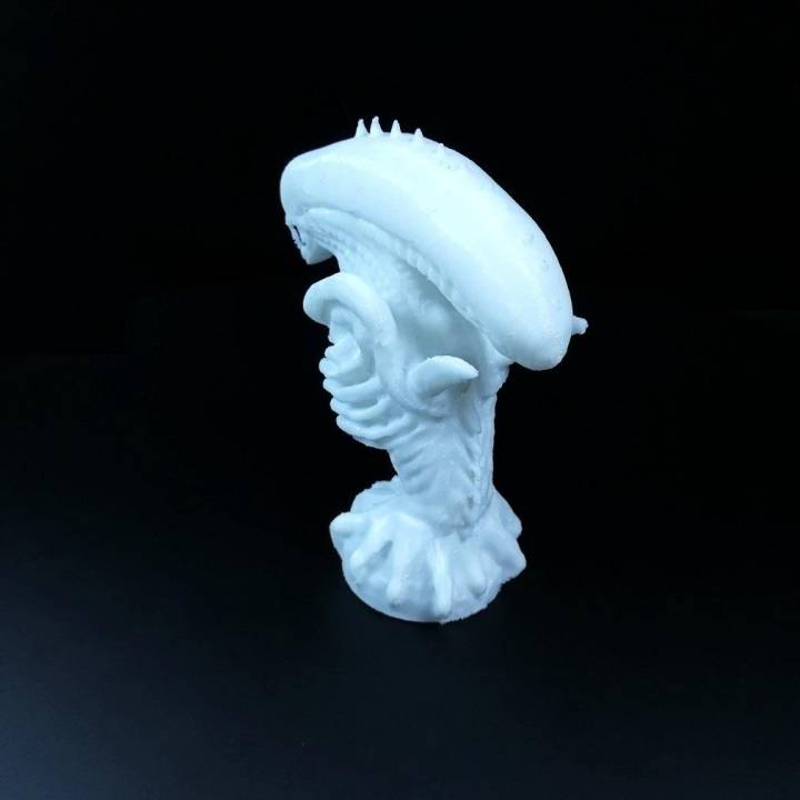 3D Printable Xenomorph Bust by Martial Design