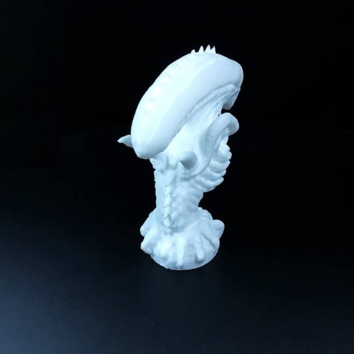 3D Printable Xenomorph Bust by Martial Design