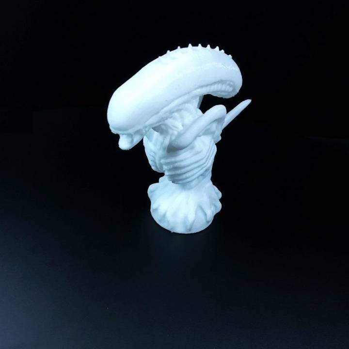 3D Printable Xenomorph Bust by Martial Design