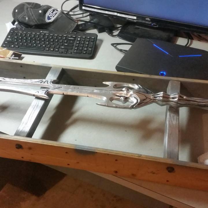 3D Printable Hela's Sword by Rawrbomb
