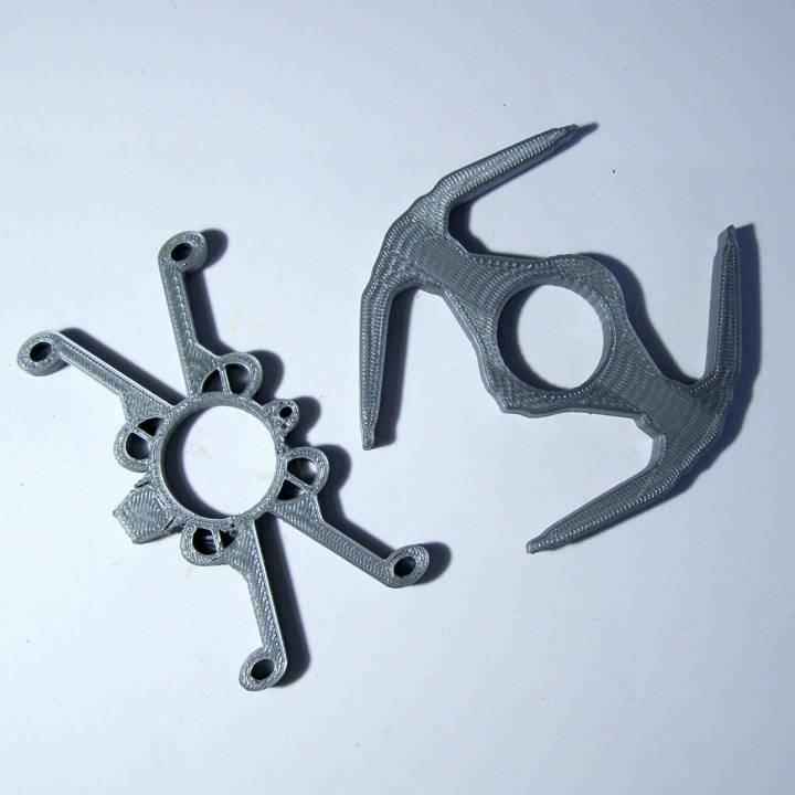 3D Printable X-Wing vs. Tie Fighter Spinners by Glenn Reimche