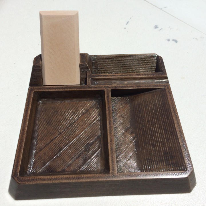 3D Printable Desk Valet by Crain Makes