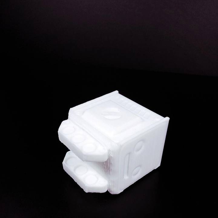 3D Printable GR33N Planter by Leonardo