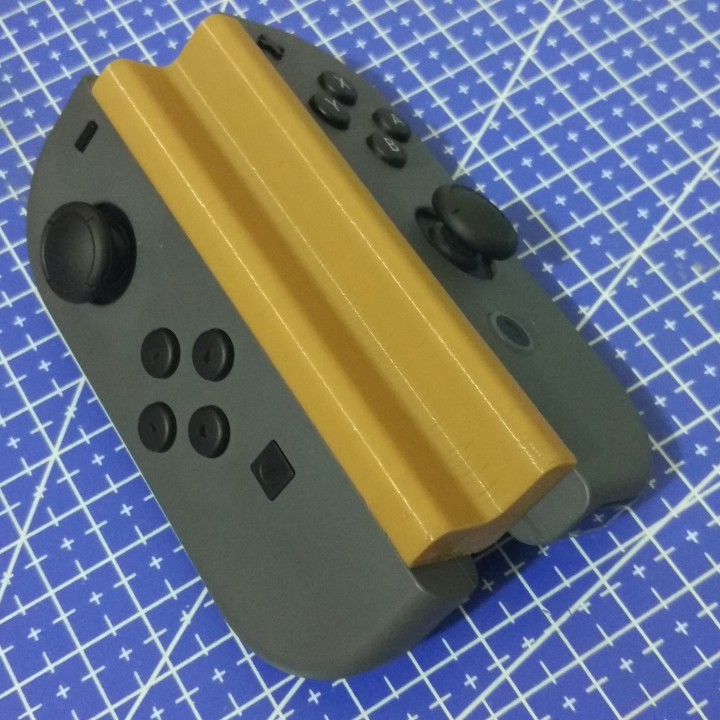 3D Printable Single hand Joy-Con adapter by Julio Vazquez