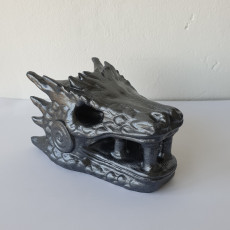 3D Printable Dragonstone Gate Statue - Game of Thrones by Fotis Mint ...