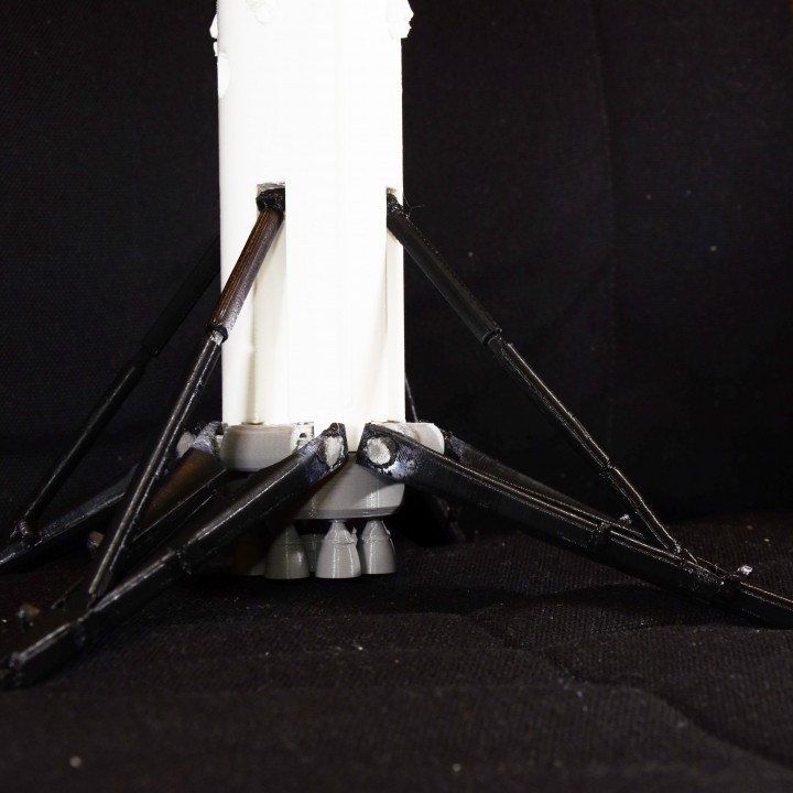 3D Printable SpaceX Falcon 9 Model Kit by Brian Mernoff