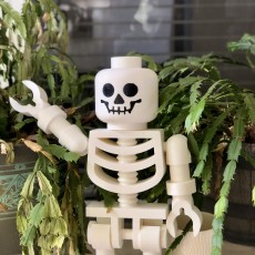 3D Printable Classic Skeleton Minifig by Jason Suter