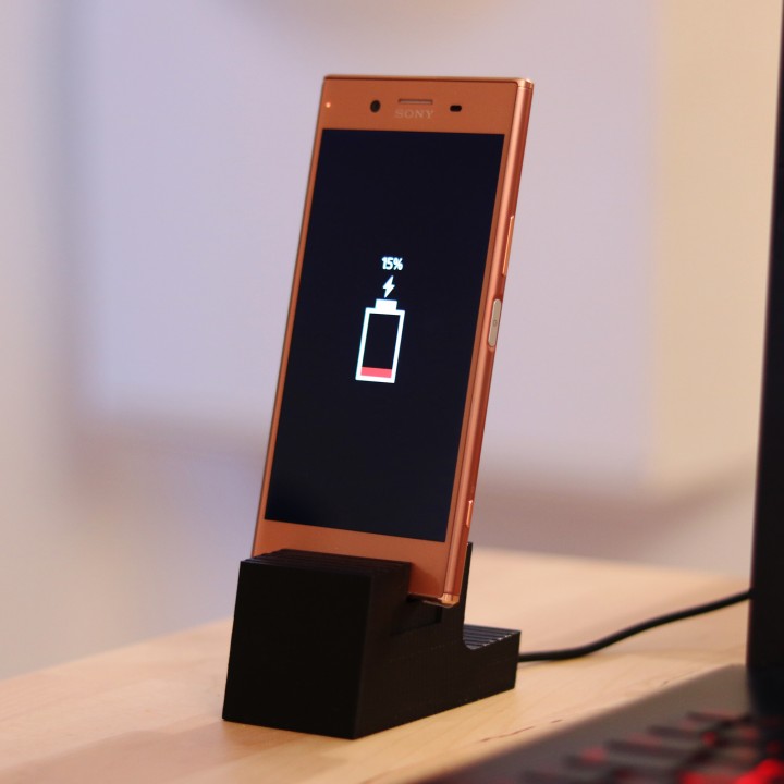 3D Printable Dock Sony Xperia XZ1 by Clement C.