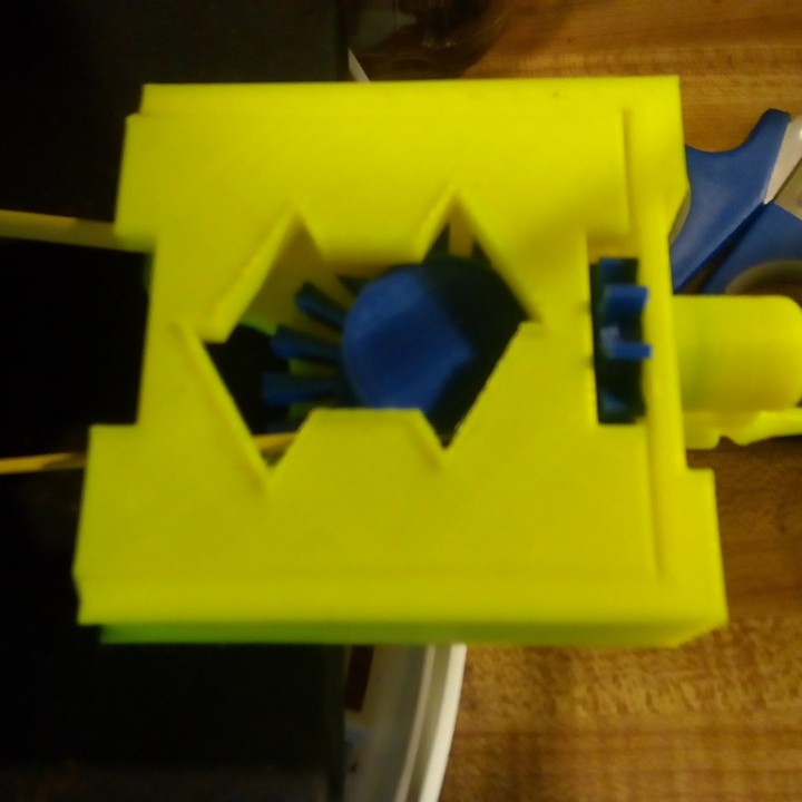 3D Printable Spool spin table by Larry Milam