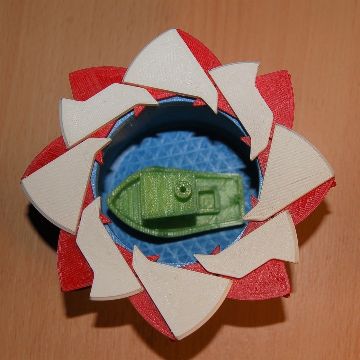 3D Printable Octo-box by Brien Allison