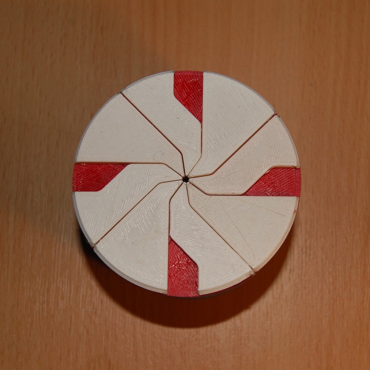 3D Printable Octo-box by Brien Allison