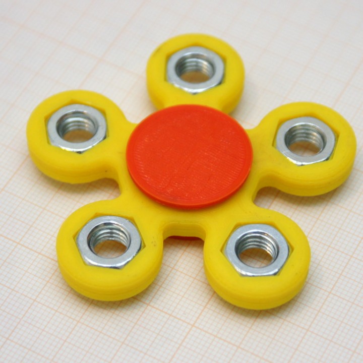 3D Printable Flower Like Fidget With M8 Nuts by MixedGears