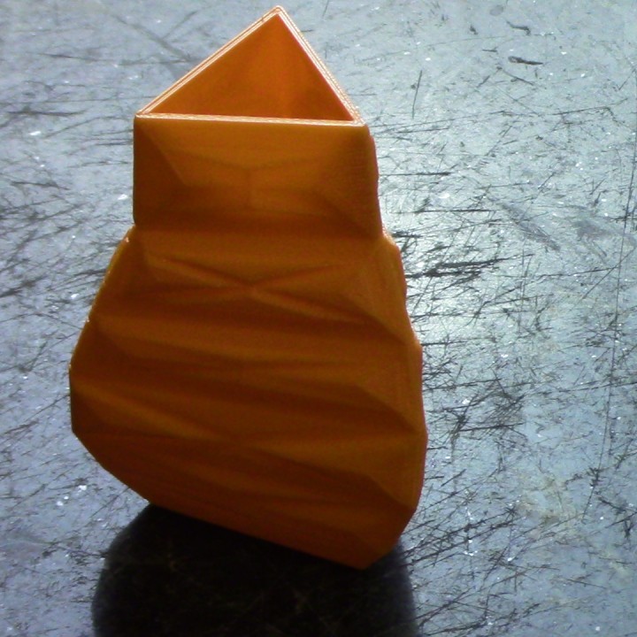 3D Printable Simple triangle "Vase" by Larry Milam