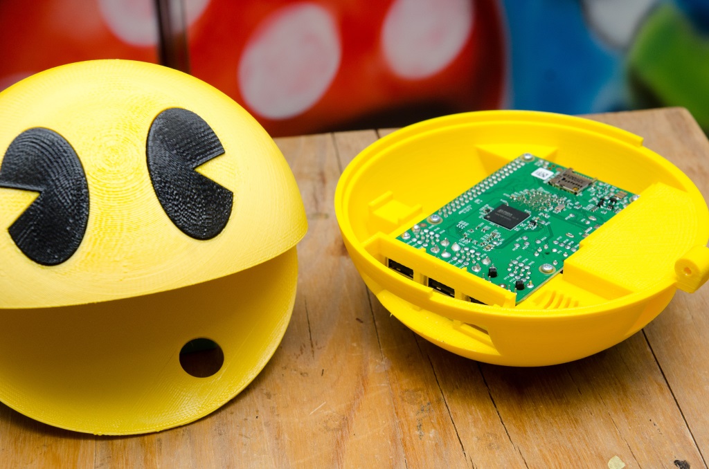 3D Printable Pacman raspberry pi enclosure case by Darren Furniss