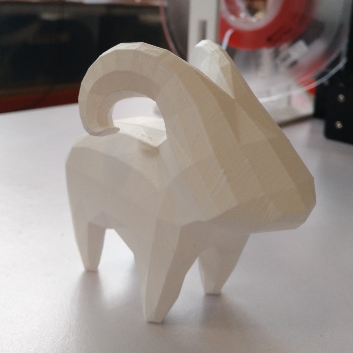 3D Printable Lowpoly Goat by STARTT 3D Printer