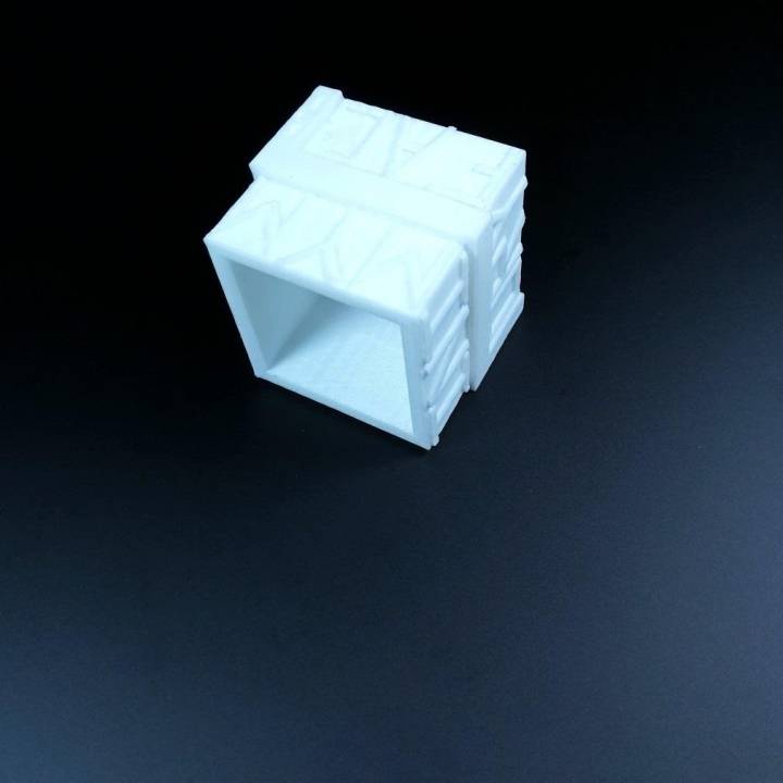 3D Printable MyMiniFactory Planter by Juan José García González