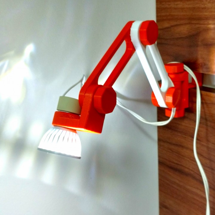 3D Printable 3D printed articulating LED lamp by Igor Albuquerque