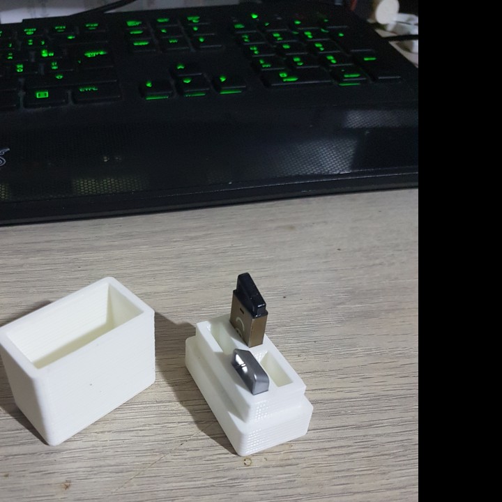 3D Printable Box USB by FREY Damien